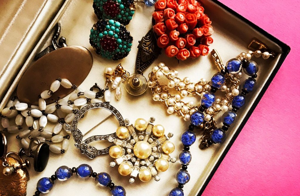 joyer-a-vintage-moda-de-otros-tiempos-blog-tienda-online-de-relojes
